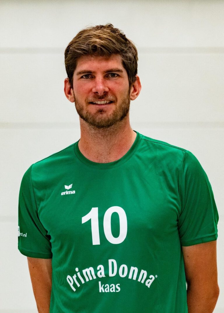 Stijn van Tilburg in selectie van Heren 1 – primadonnakaashuizen